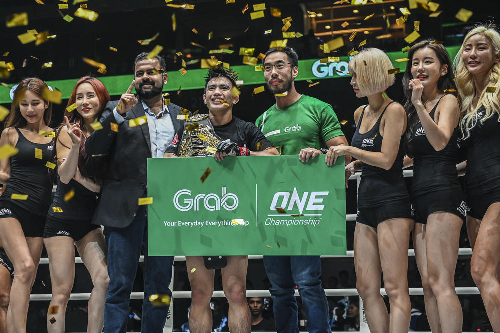 【ONE】パシオがストロー級王座防衛、スタンプがMMA3連勝、内藤のび太が判定勝利も鈴木博昭はスプリット判定負け - ゴング格闘技