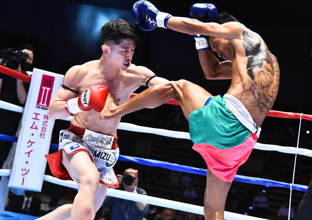 【KICKBOXING WORLD CUP】吉成名高が圧巻のヒザ蹴りKOで21連勝、次回は前人未到のラジャ2階級制覇へ。泰良拓也が打ち合いで勝利、JKファイターMARIAがピ... - ゴング格闘技