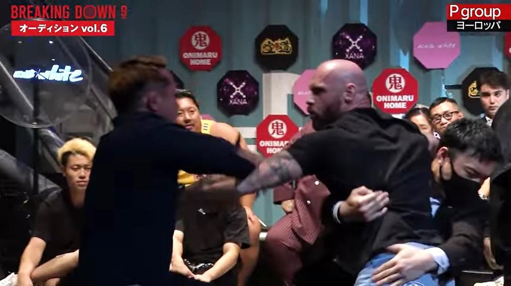 【BreakingDown】ヨーロッパ勢と乱闘、乱闘、また乱闘「ボコられて帰れや」「失神じゃ済まさねぇぞ」「俺に喧嘩を売ったことを後悔させてやる」対抗戦7試合が決定 - ゴング格闘技