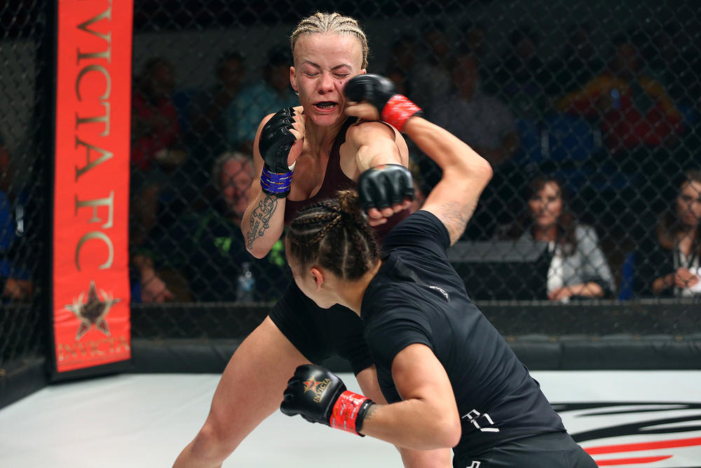 01_Kailin_Curran_vs_Sunna_Davidsdottir_02.jpg - ゴング格闘技